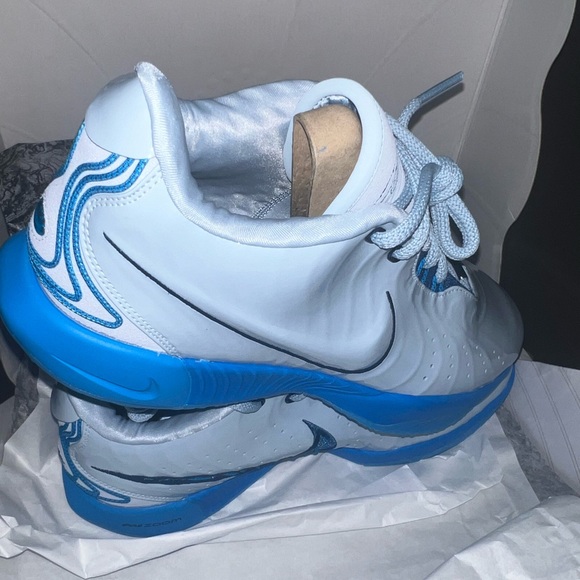 Nike | Shoes | The Nike Lebron 2 Combines A Zoom Turbo Unit In The ...